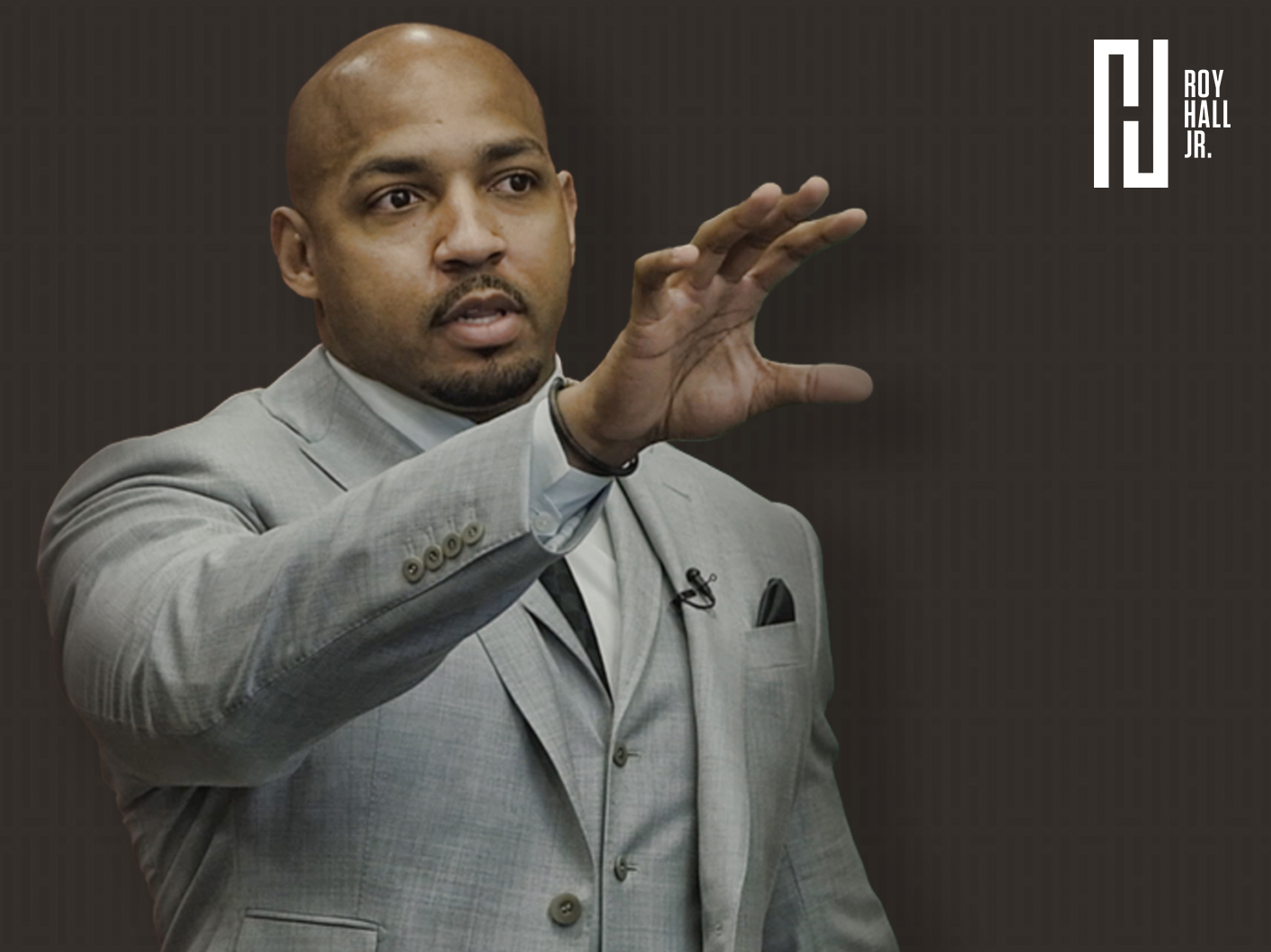 Roy Hall Jr. | Corporate Speaker Focused on Helping Professionals